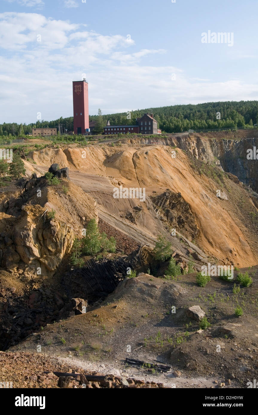 Strip mines hi-res stock photography and images - Alamy