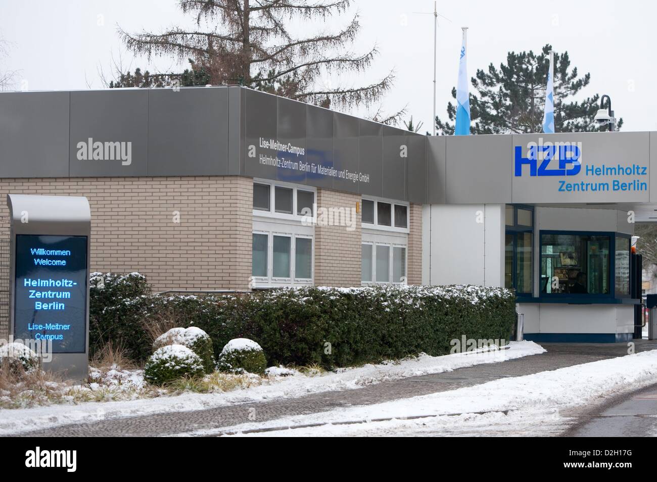 Helmholtz center hi-res stock photography and images - Alamy