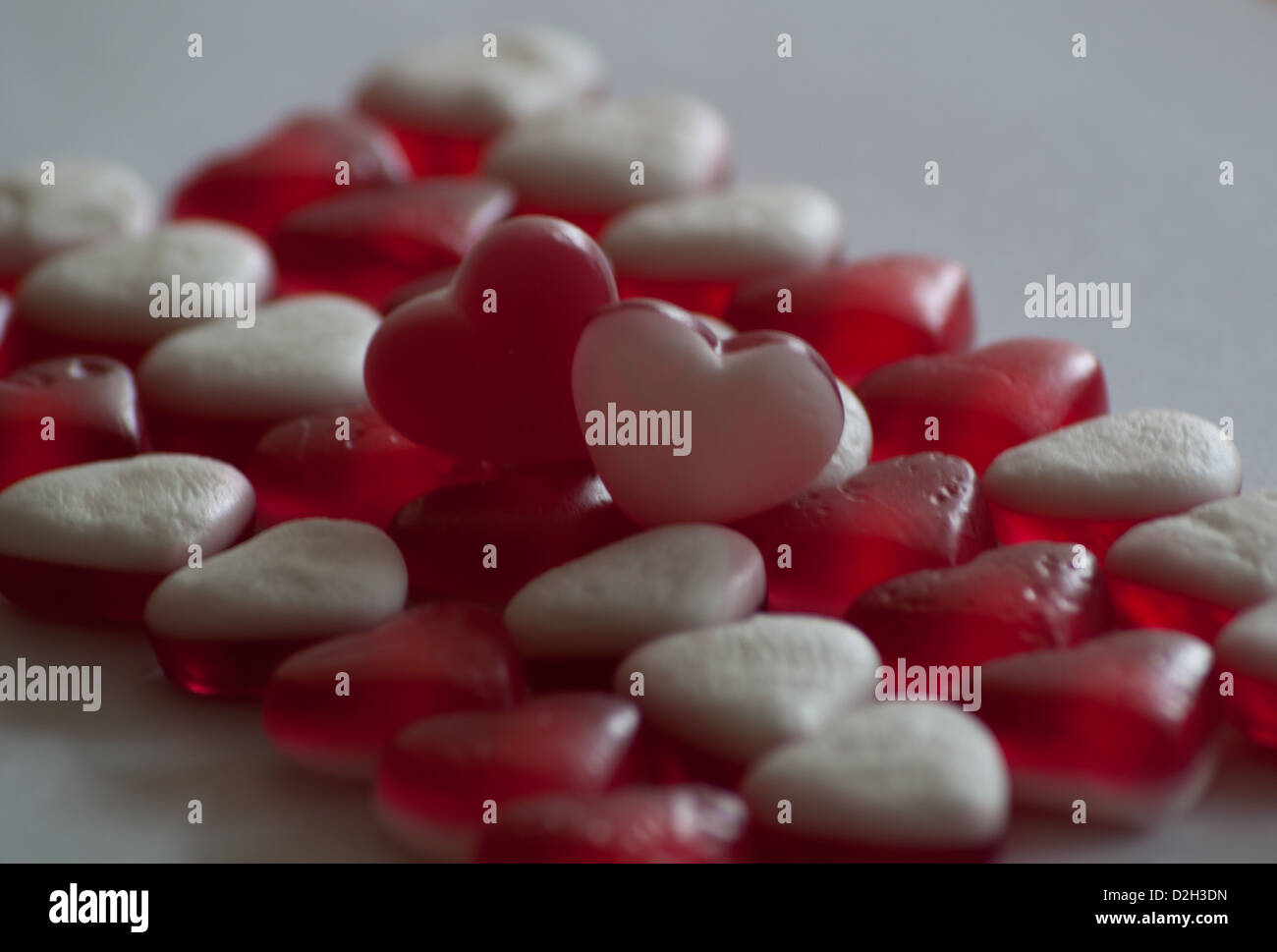 Heart shaped jelly sweets hi-res stock photography and images - Alamy