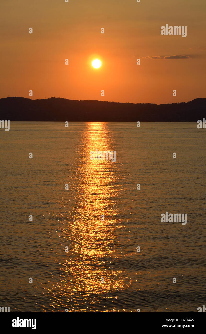 Lake garda sunset italy hi-res stock photography and images - Alamy