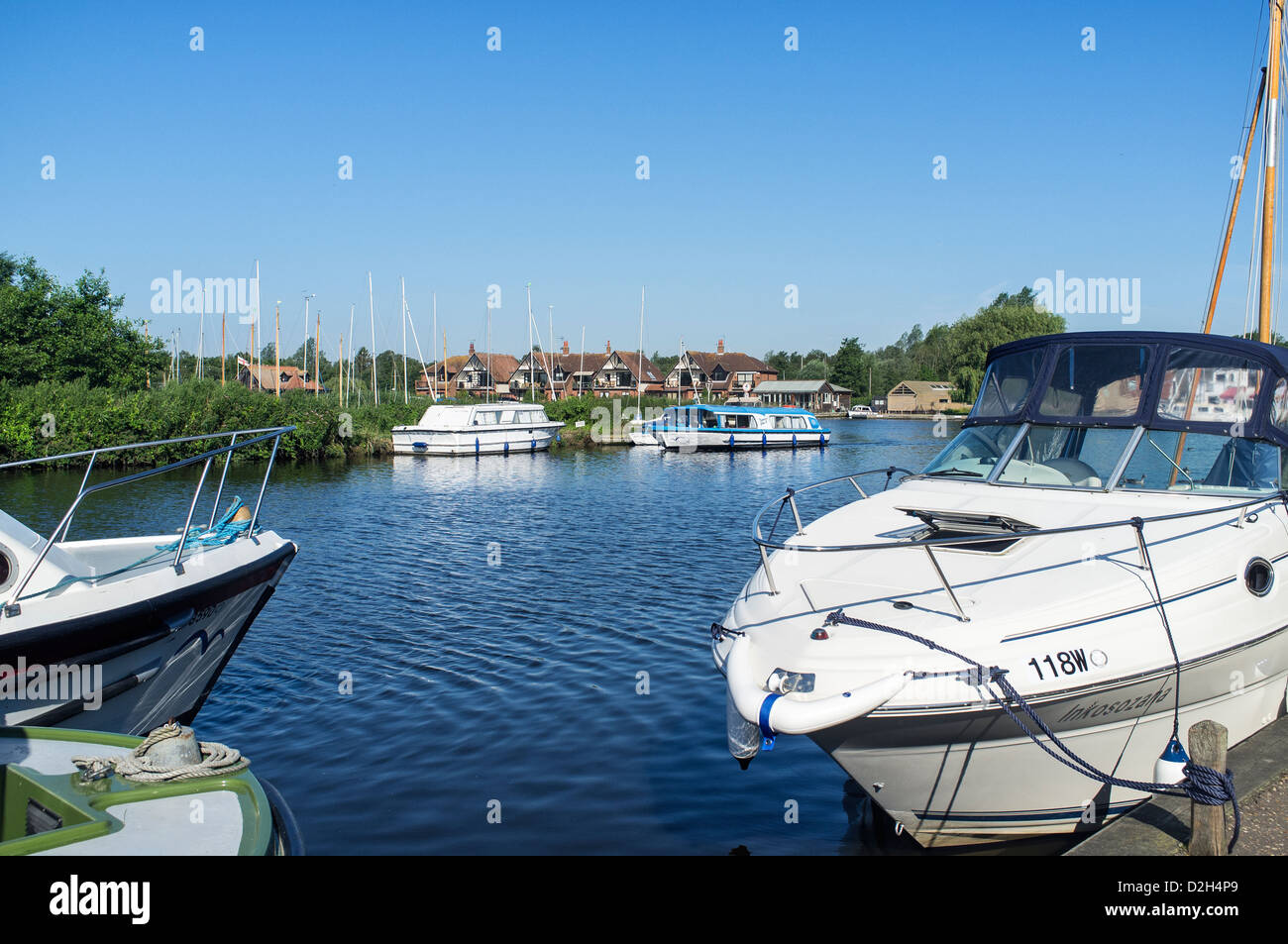 Pleasure Boats on the River Bure at Horning on the Norfolk Broads Stock ...