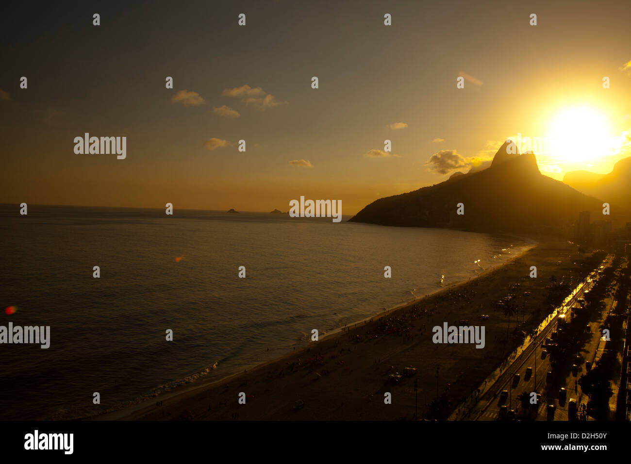 Praia de ipanema hi-res stock photography and images - Alamy