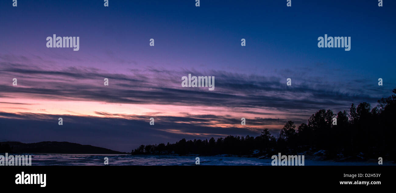 Nice colours hi-res stock photography and images - Alamy