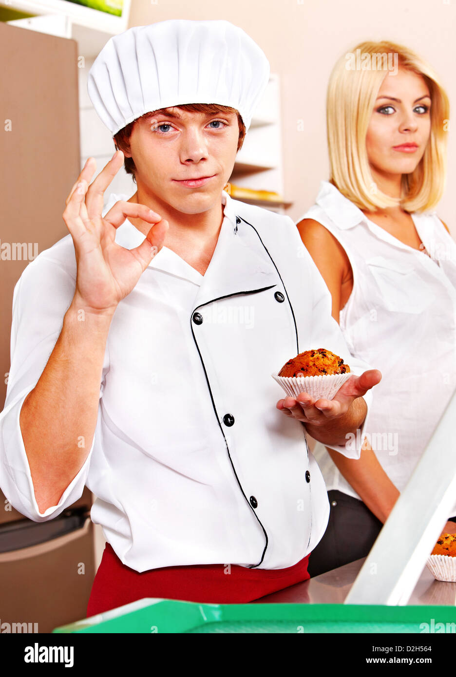 Male chef wearing uniform at cafeteria Stock Photo - Alamy