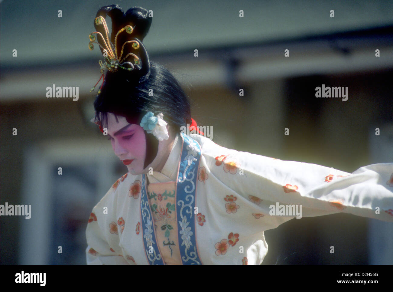 Open air theater london hi-res stock photography and images - Alamy