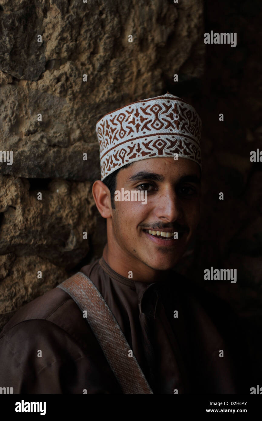 Omani boy smiling hi-res stock photography and images - Alamy