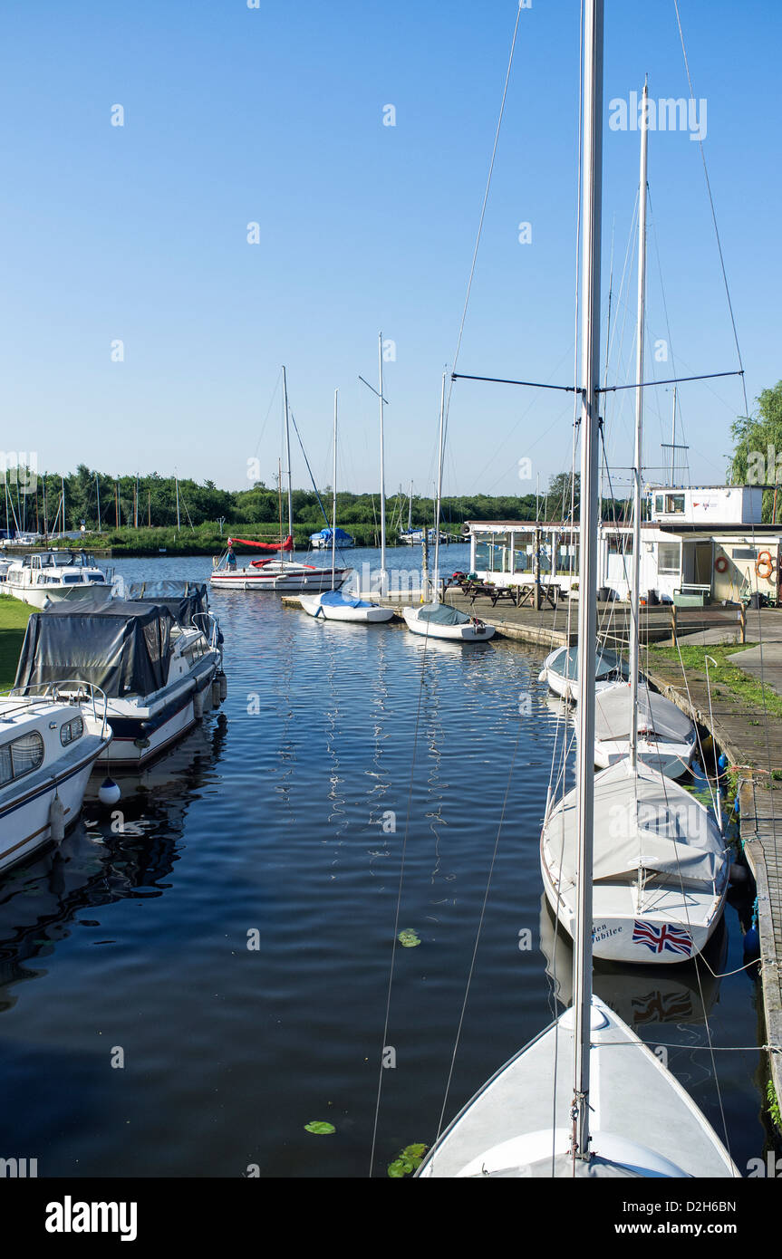Pleasure Boats on the River Bure at Horning on the Norfolk Broads Stock ...