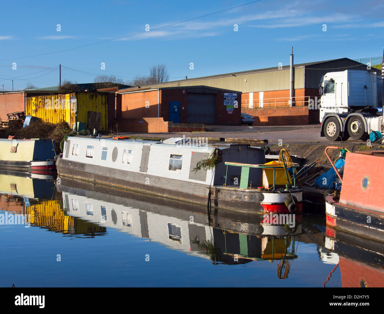 Stourbridge canal birmingham hi-res stock photography and images - Alamy