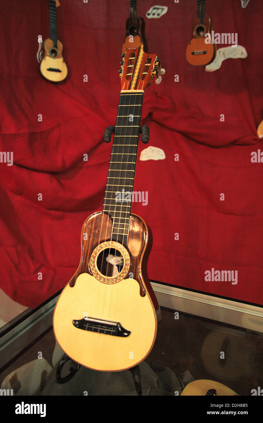 Timple instrument hi-res stock photography and images - Alamy