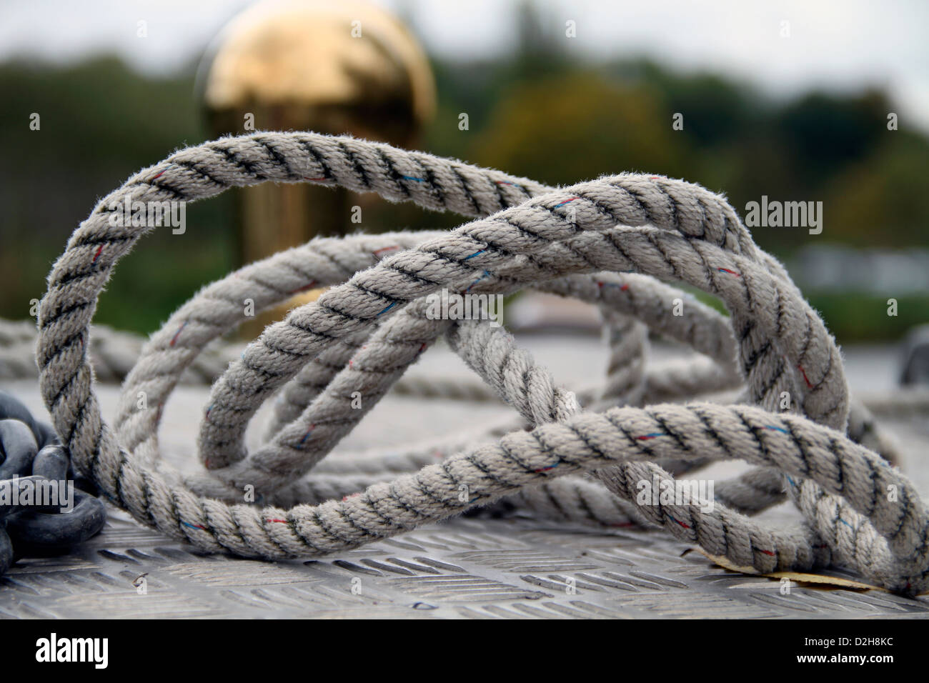 Mooring rope lying on a barge Stock Photo - Alamy