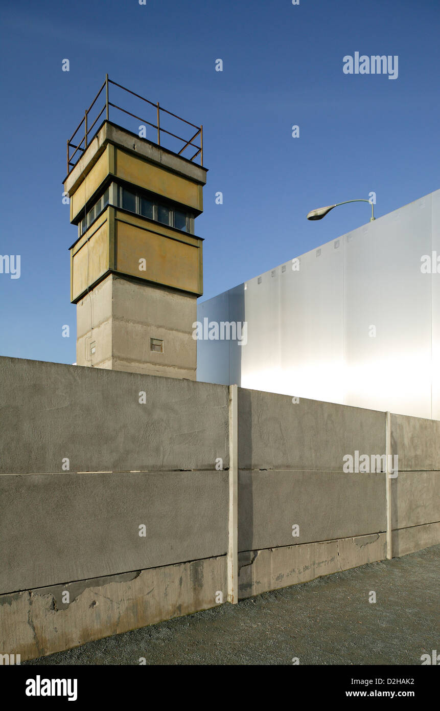 East german watchtower hi-res stock photography and images - Alamy