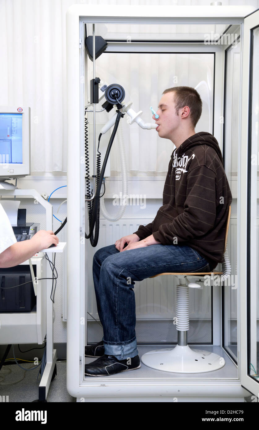 Pulmonary function test hi-res stock photography and images - Alamy