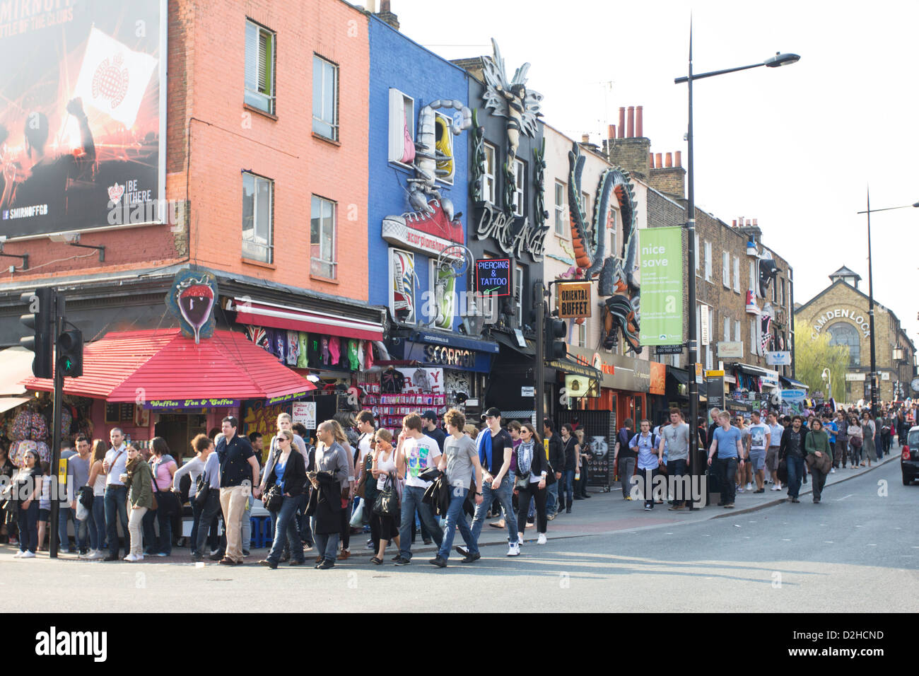 London high street shoppers hi-res stock photography and images - Alamy