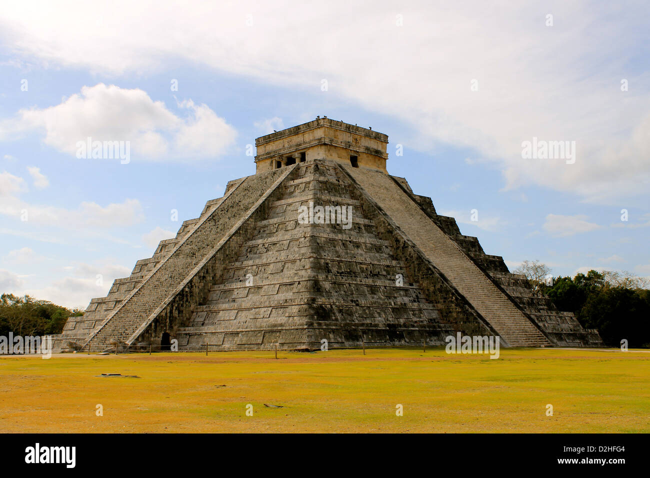 El Castillo, CHichen Itza, Mexico Stock Photo - Alamy