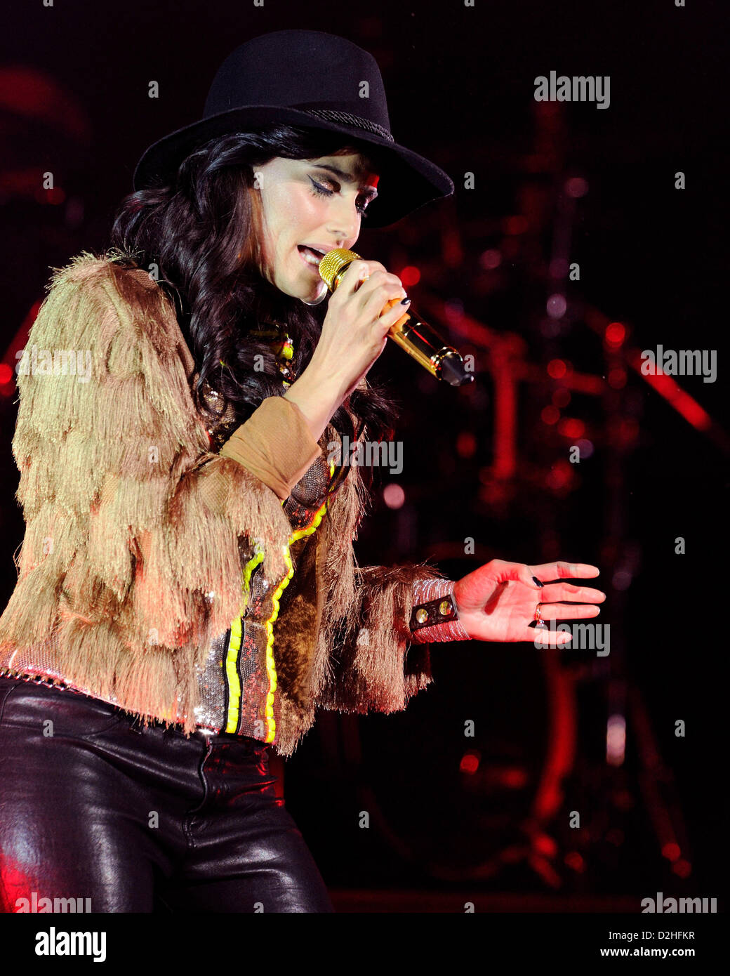 Nelly furtado singer hi-res stock photography and images - Alamy