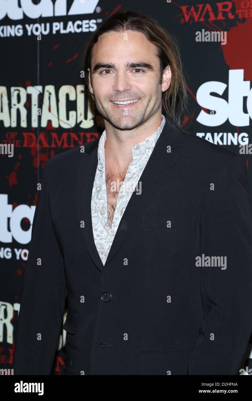 Dustin Clare at arrivals for SPARTACUS: WAR OF THE DAMNED Season ...