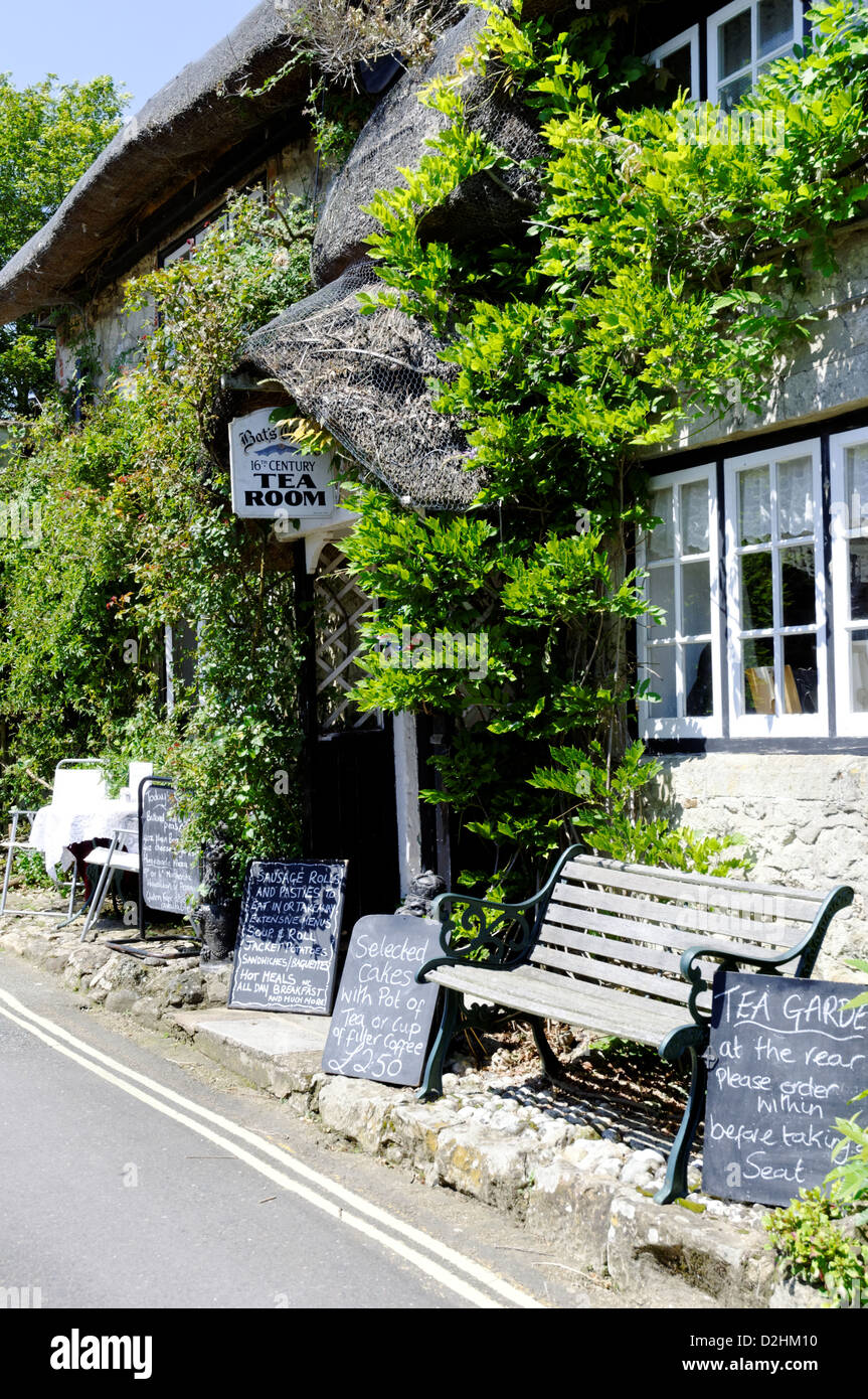 Tea rooms godshill hi-res stock photography and images - Alamy