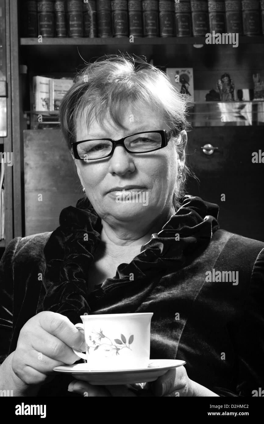 Happy black woman cup Black and White Stock Photos & Images - Alamy