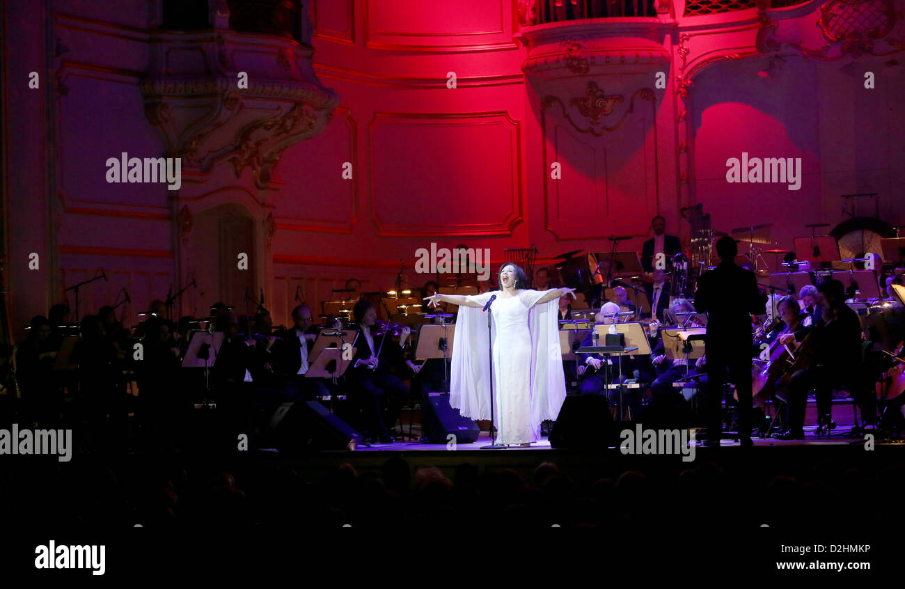 British Singer Shirley Bassey Performs The Concert Over The Rainbow
