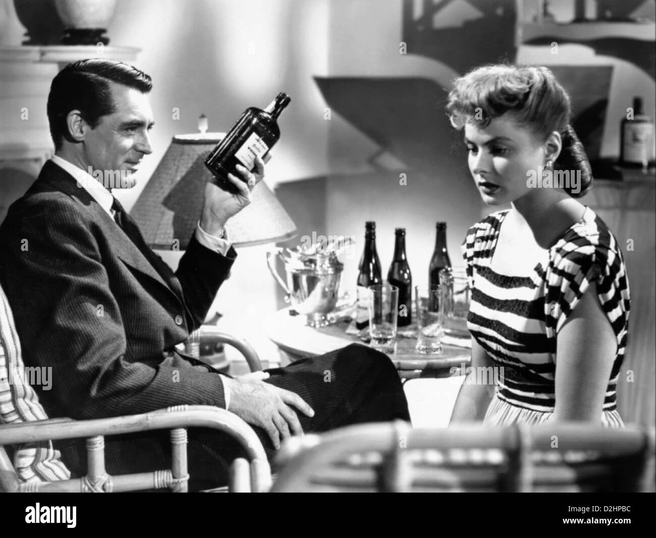 NOTORIOUS 1946 RKO film with Cary Grant and Ingrid Bergman directed by Alfred Hitchcock Stock ...