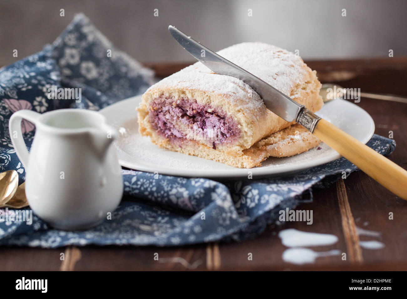 Cottage cheese strudel hi-res stock photography and images - Alamy