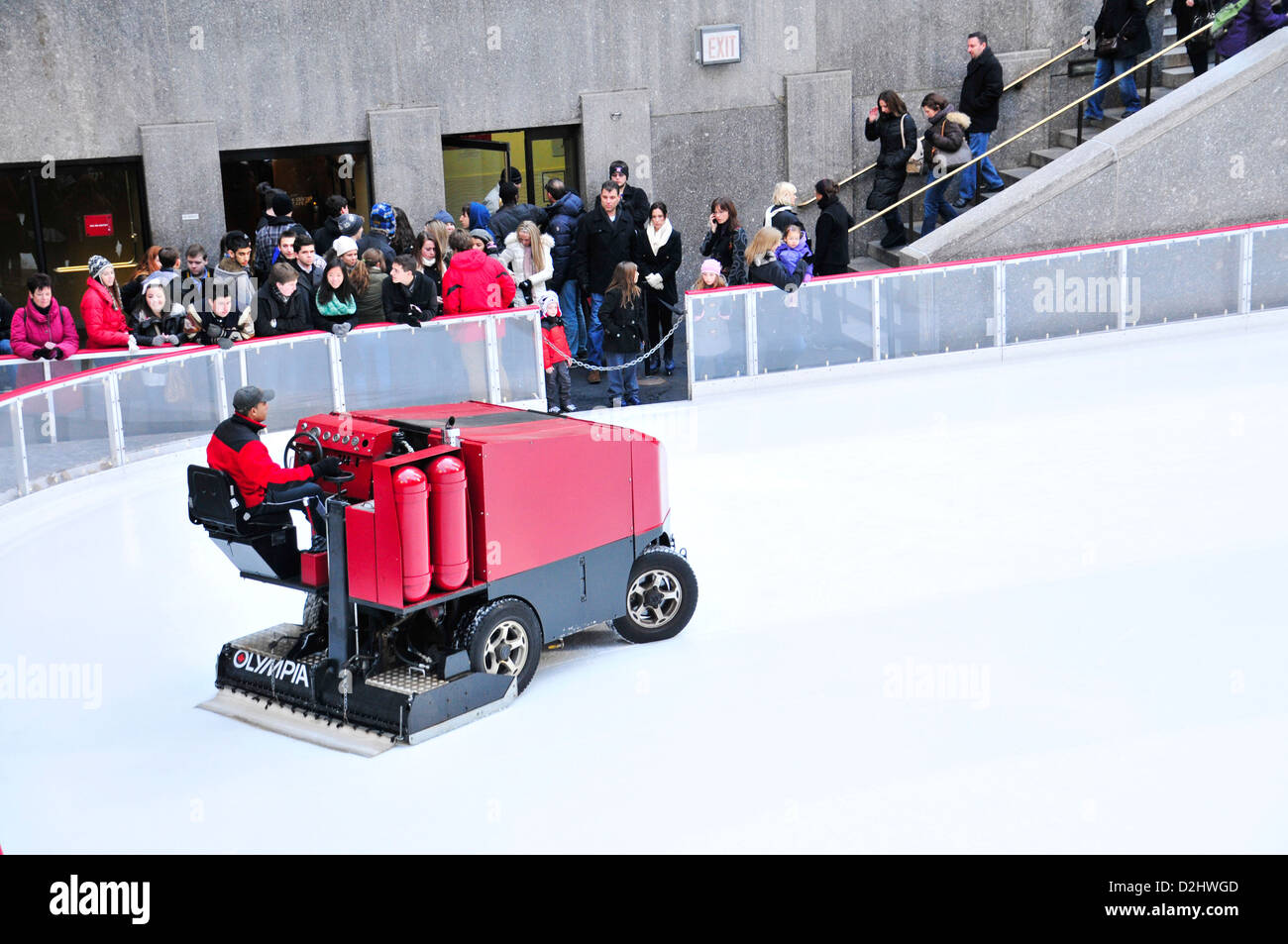 Rockefeller Center ice skating rink Stock Photo - Alamy
