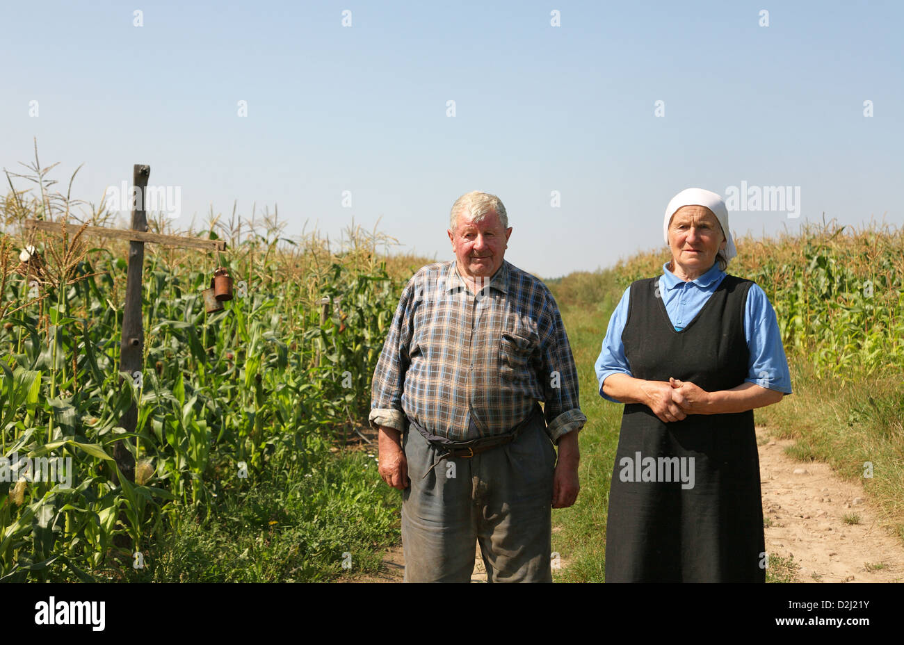 Old farming couple hi-res stock photography and images - Alamy