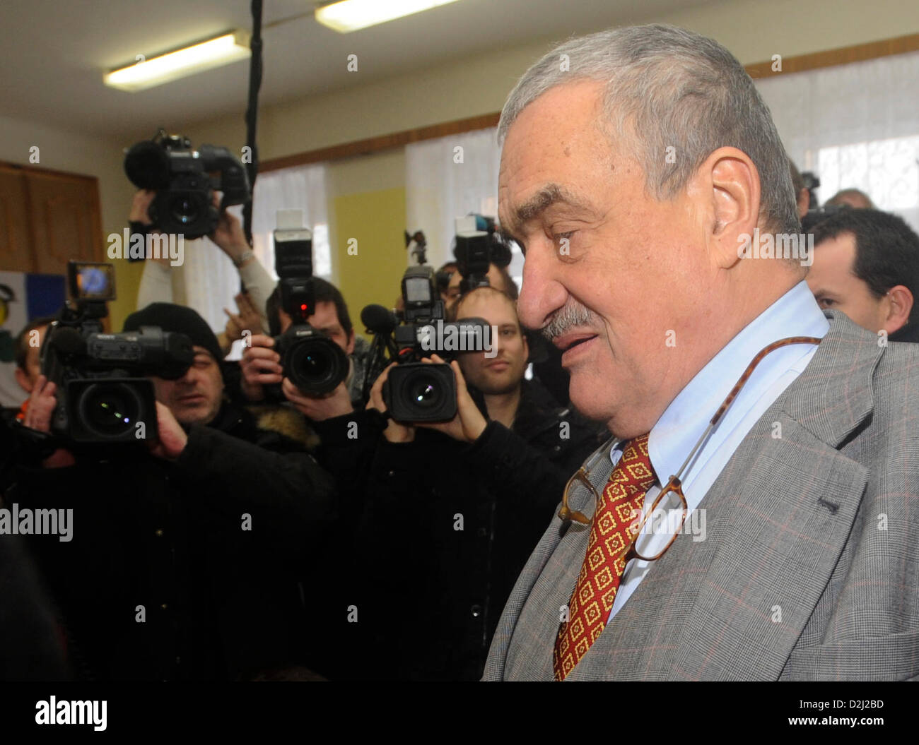 Presidential vote in west hi-res stock photography and images - Alamy