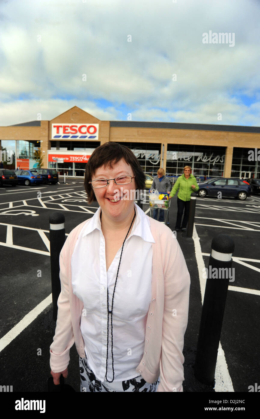 A young women with Learning Disabilities goes shopping with her support ...
