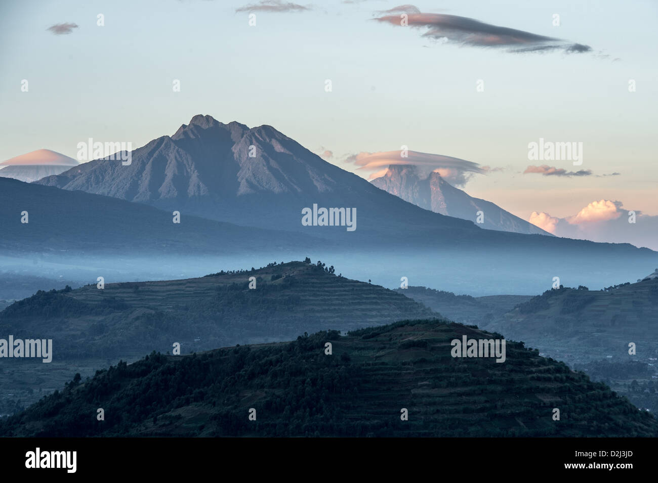 Virunga mountains rwanda hi-res stock photography and images - Alamy