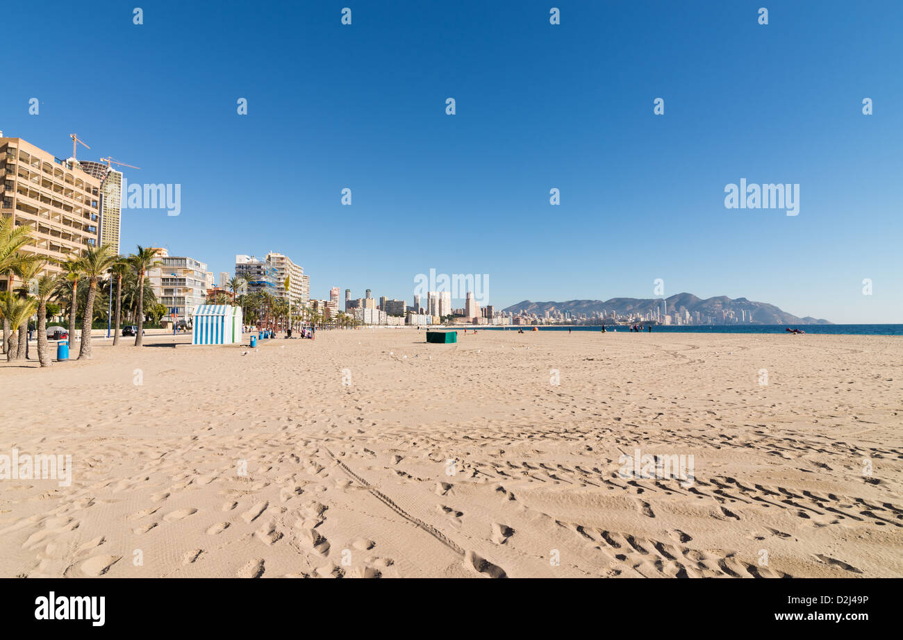 Sunny Benidorm beach on an average winter day Stock Photo - Alamy