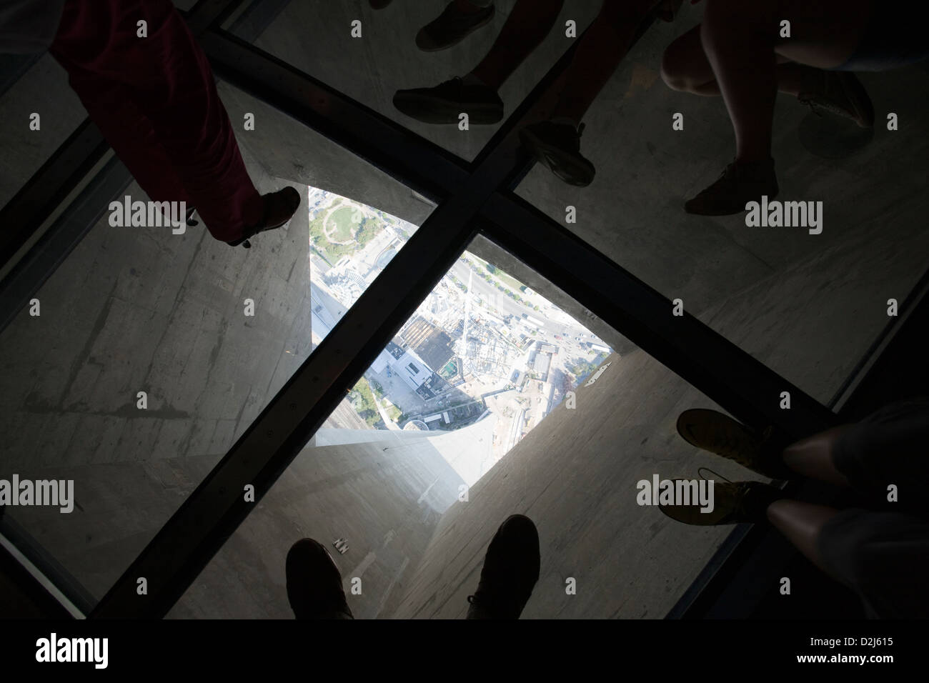 Glass observation deck hi-res stock photography and images - Alamy