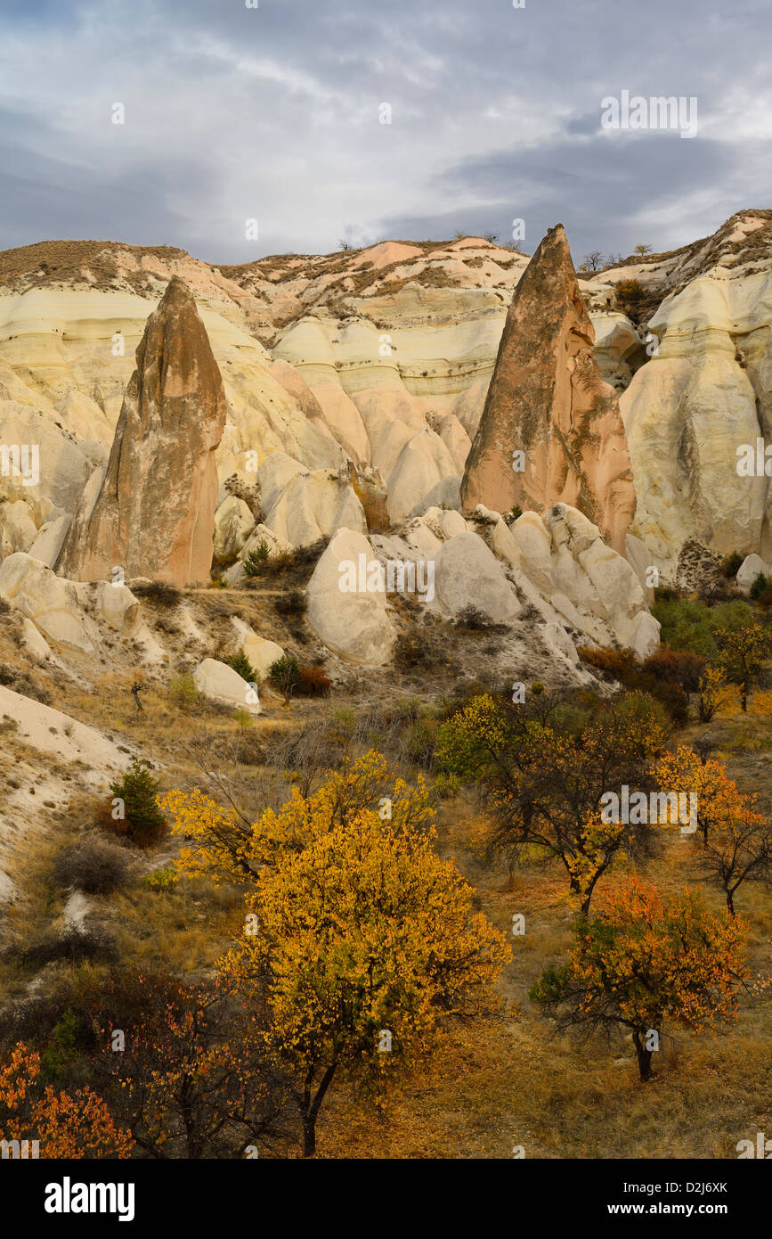 Tuff red hi-res stock photography and images - Alamy