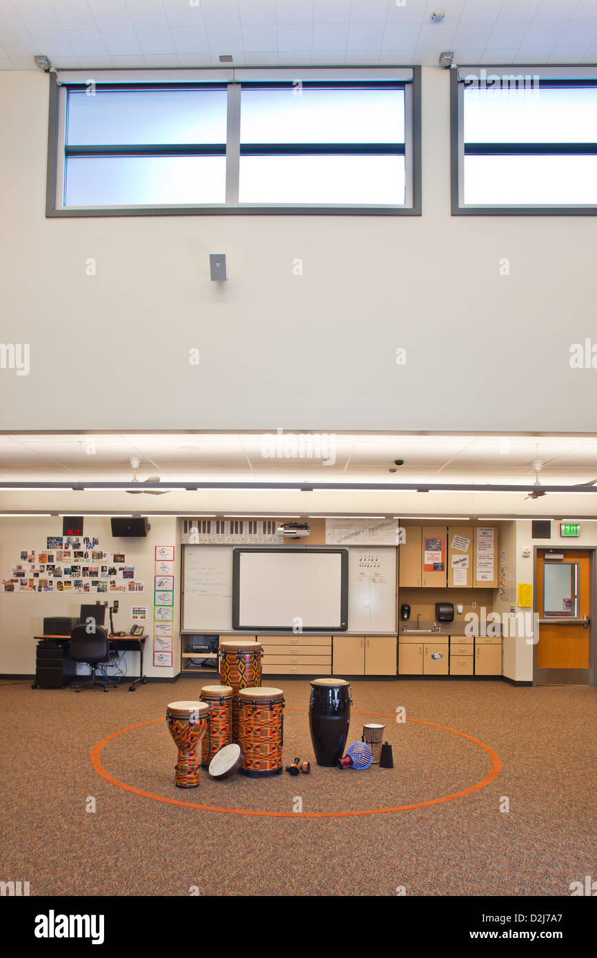 School music room empty hi-res stock photography and images - Alamy