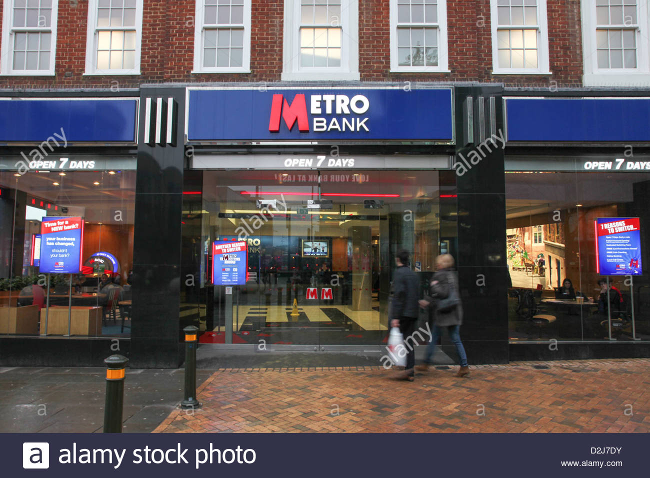 Metro Bank Stock Photos & Metro Bank Stock Images - Alamy