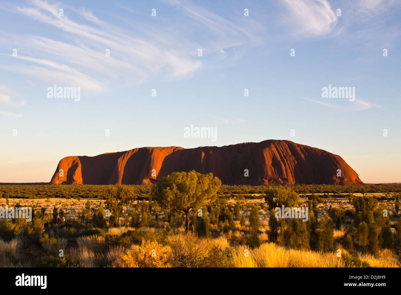 Uluru hi-res stock photography and images - Alamy