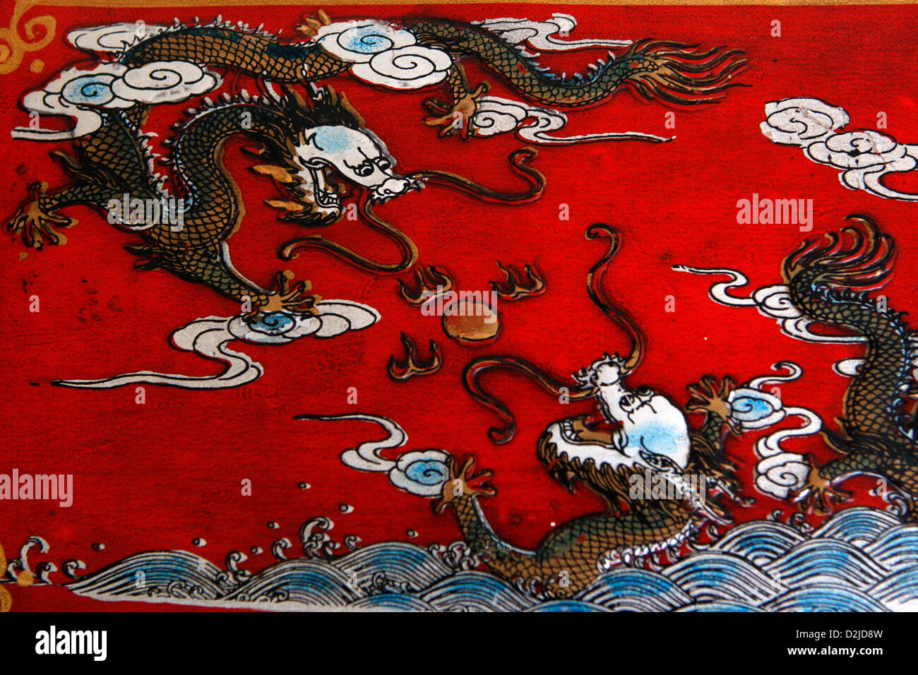 Traditional china dragon painting hi-res stock photography and images ...