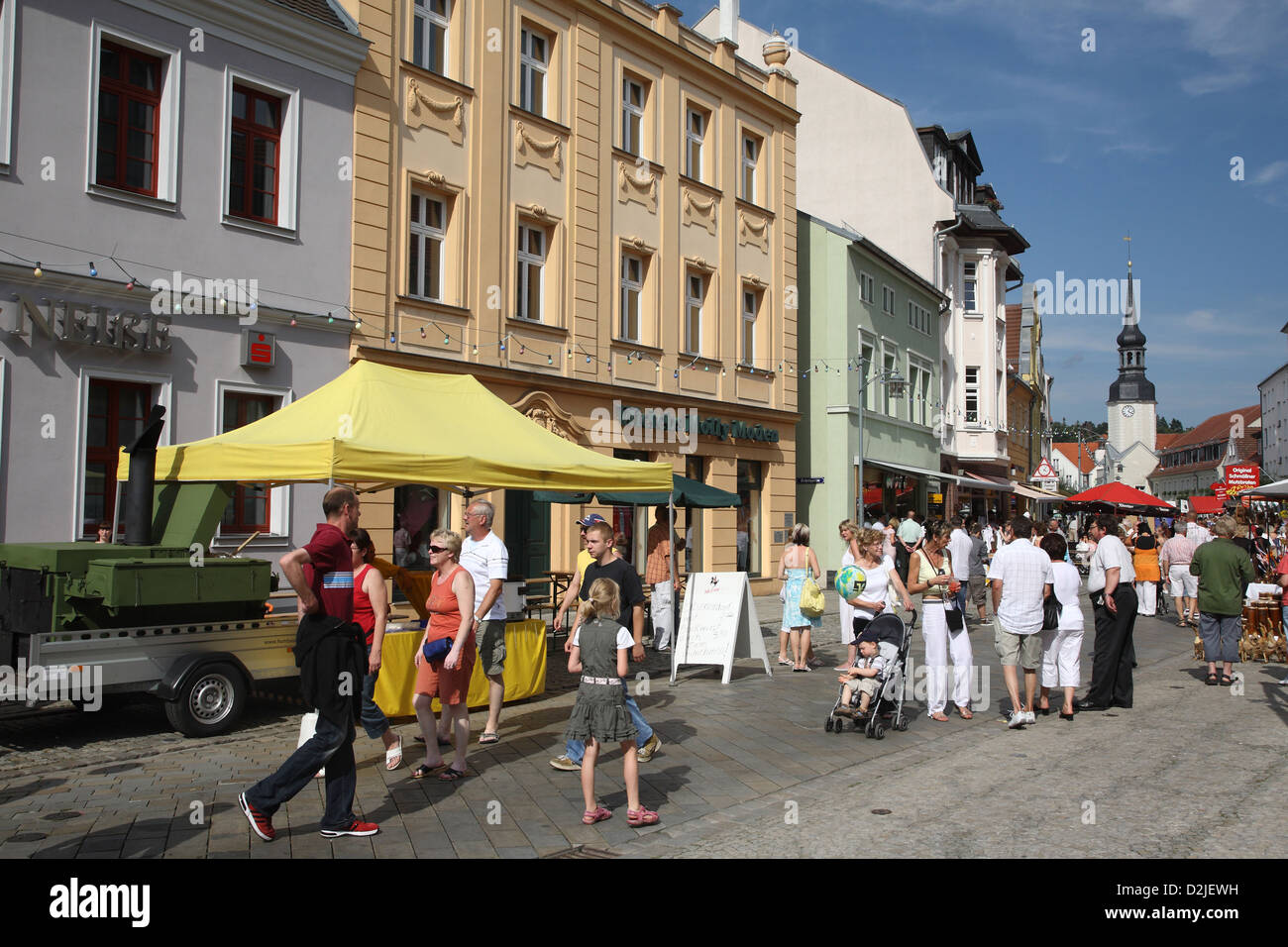 Spremberg, Germany, visitors at a street festival in Spremberg Stock ...