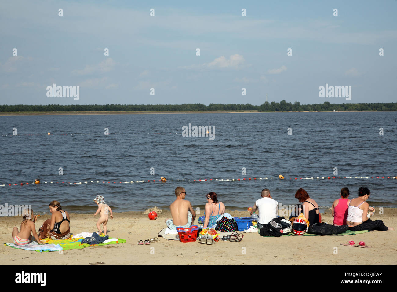 Spremberg, Germany, bathers on Spremberger Reservoir Stock Photo - Alamy