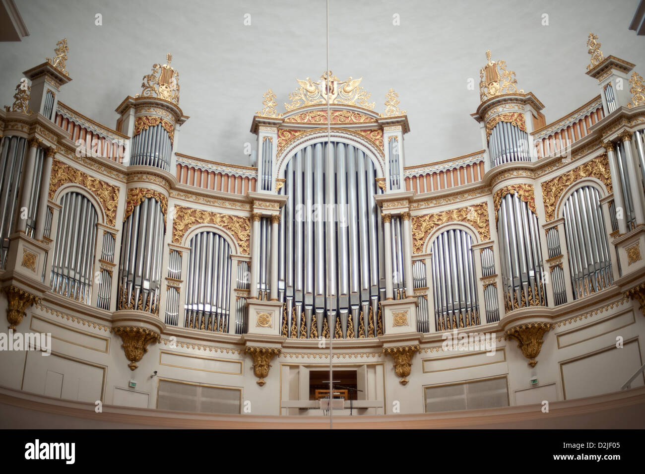 Organ music hi-res stock photography and images - Alamy