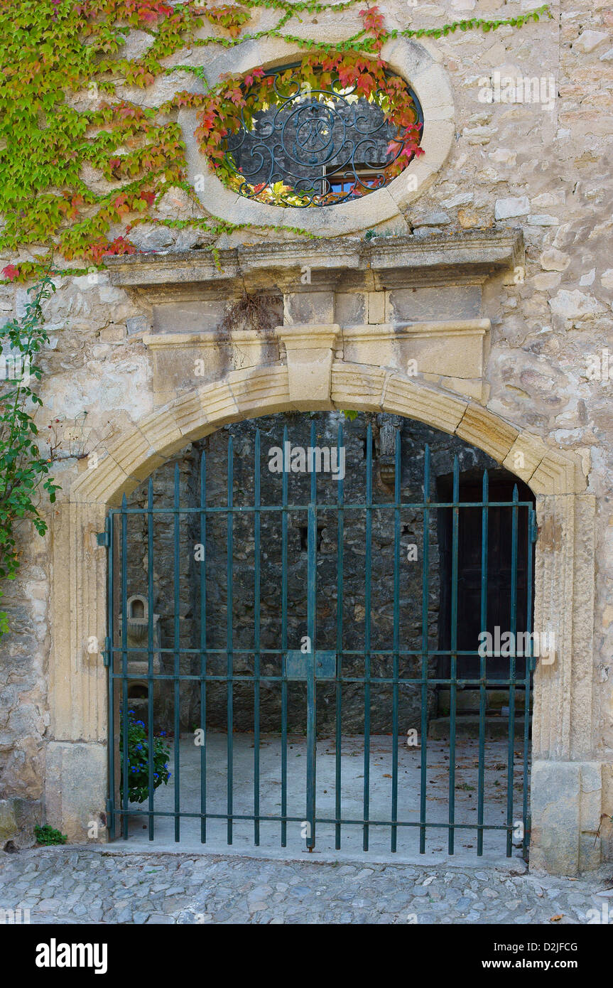 Old gate Provence France Stock Photo - Alamy