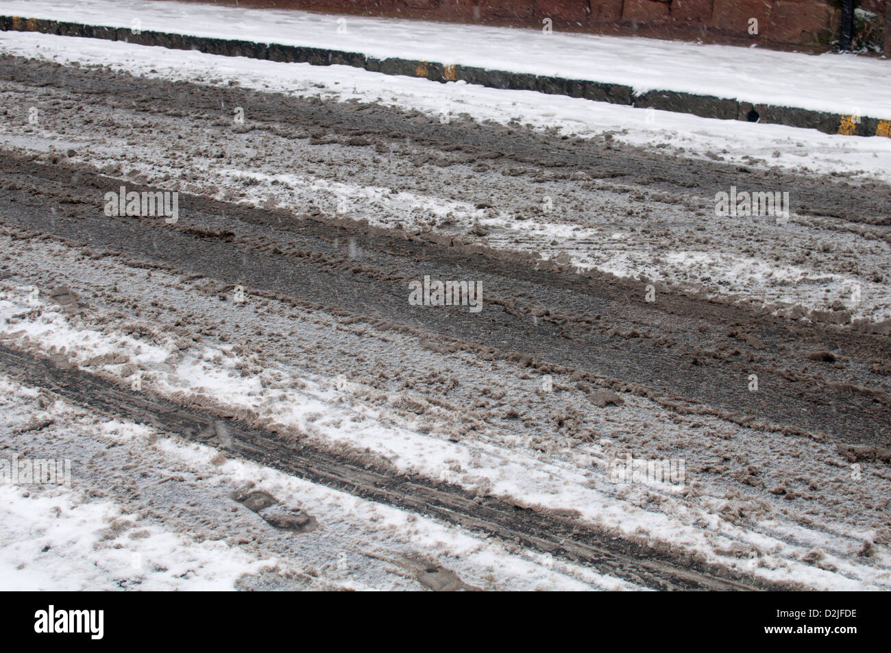 Slushy snow road hi-res stock photography and images - Alamy