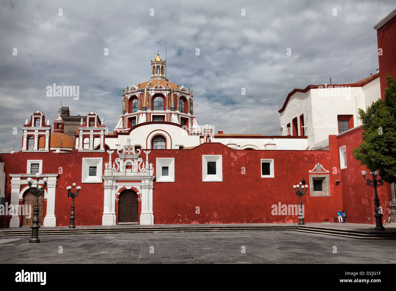 Historic church plaza santo hi-res stock photography and images - Alamy