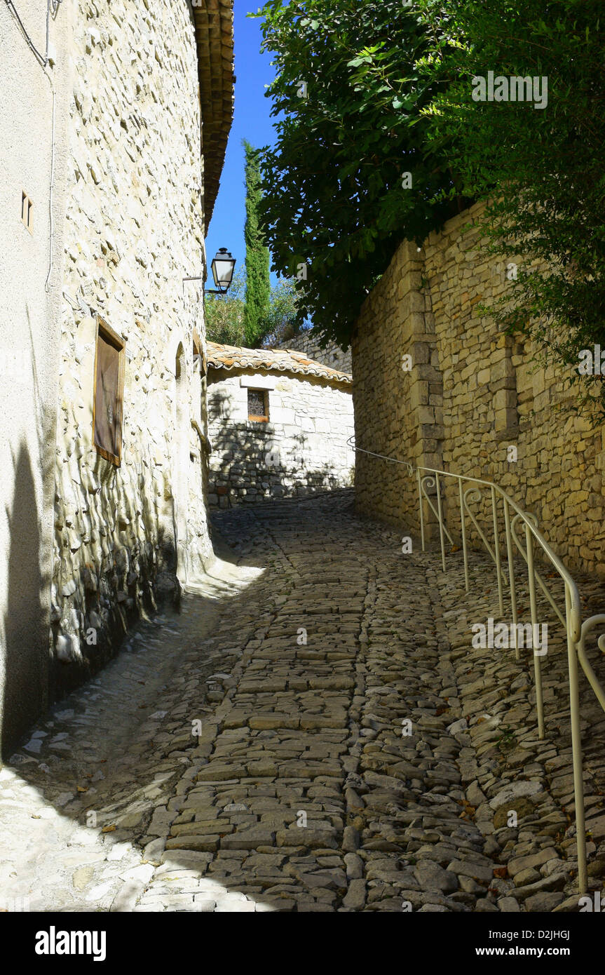 Seguret hi-res stock photography and images - Alamy