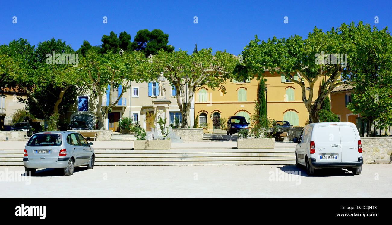 Village Rasteau Vaucluse Provence Stock Photo - Alamy