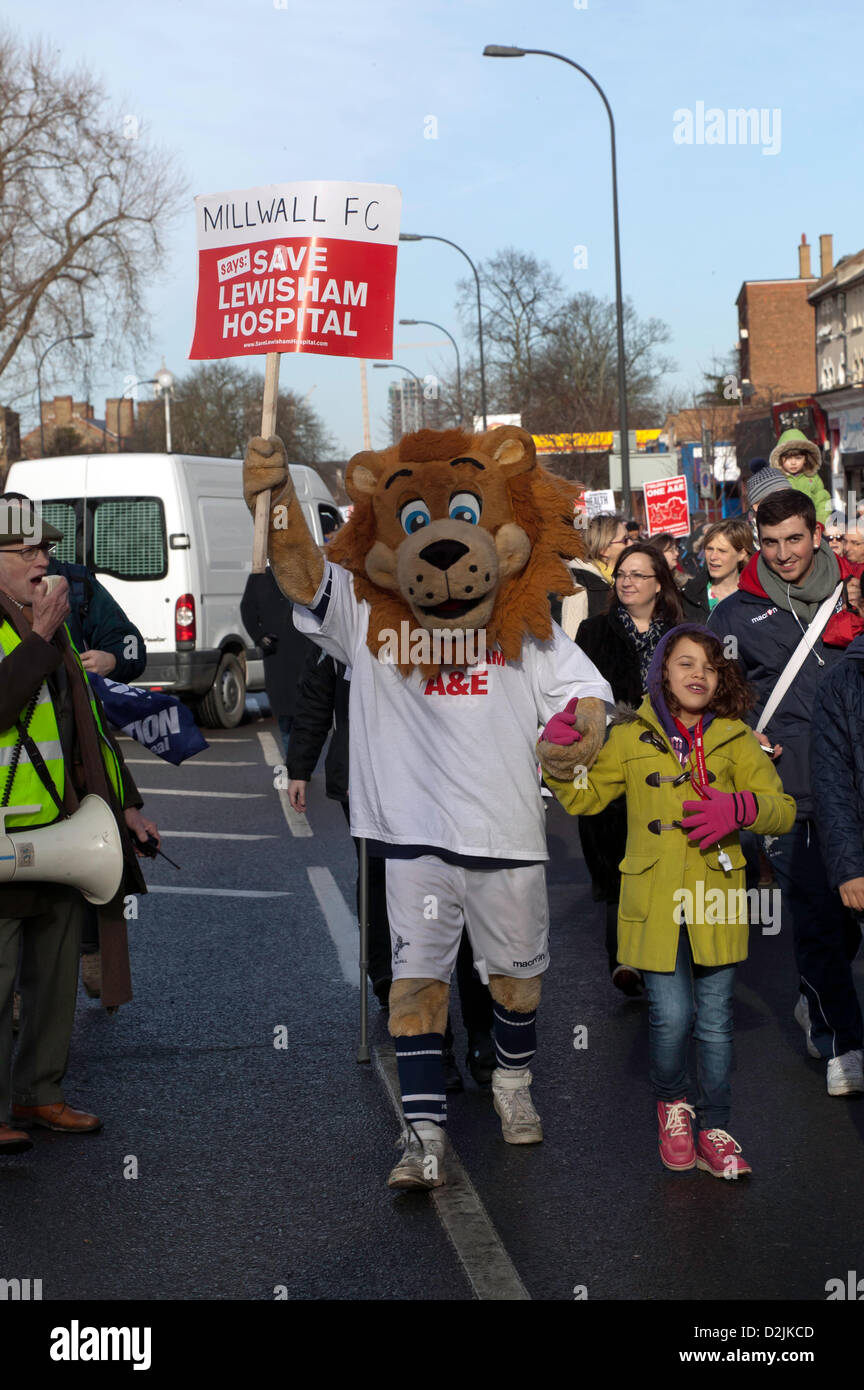 Millwall mascot hi-res stock photography and images - Alamy