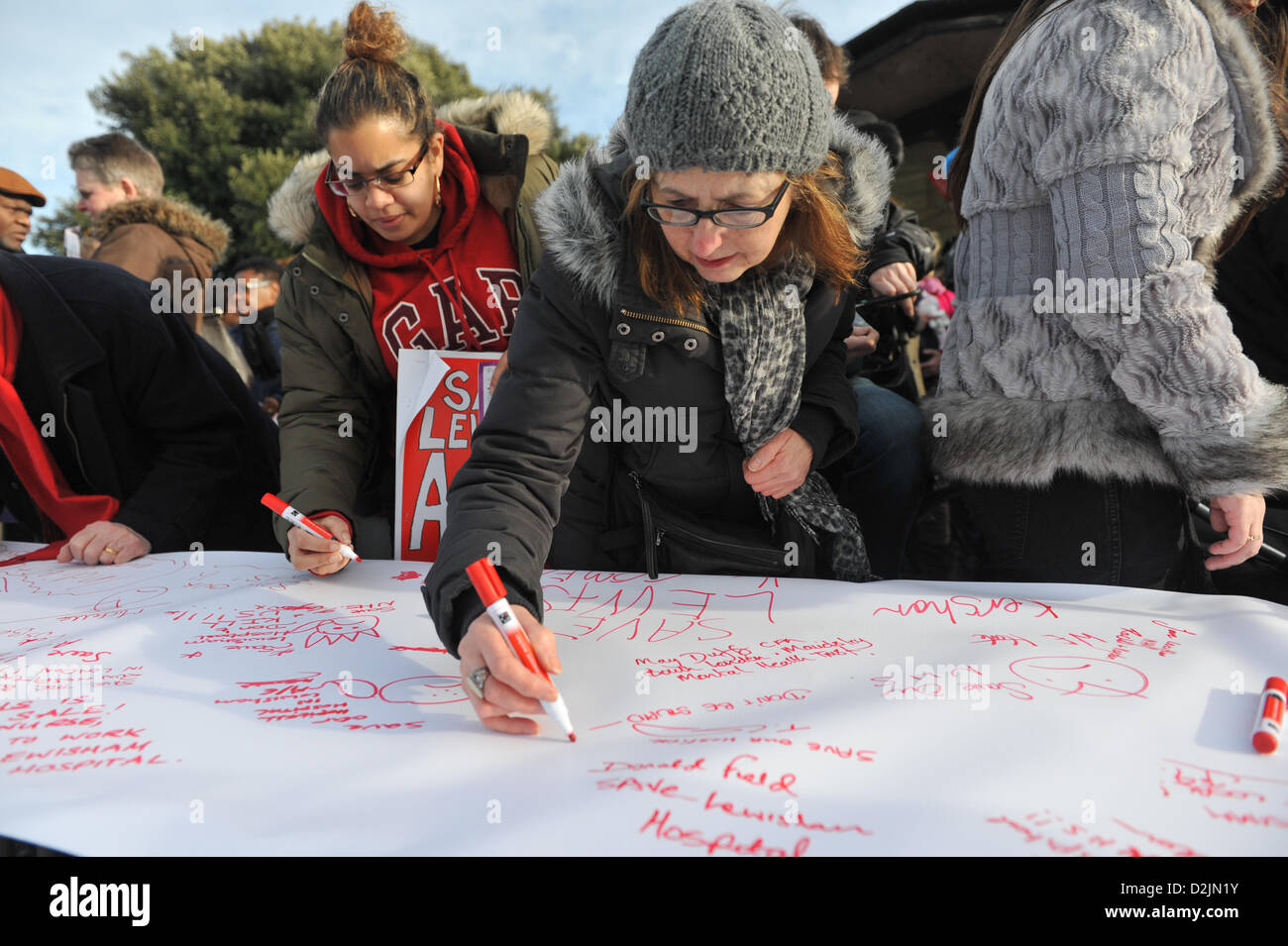 E petition hi-res stock photography and images - Alamy