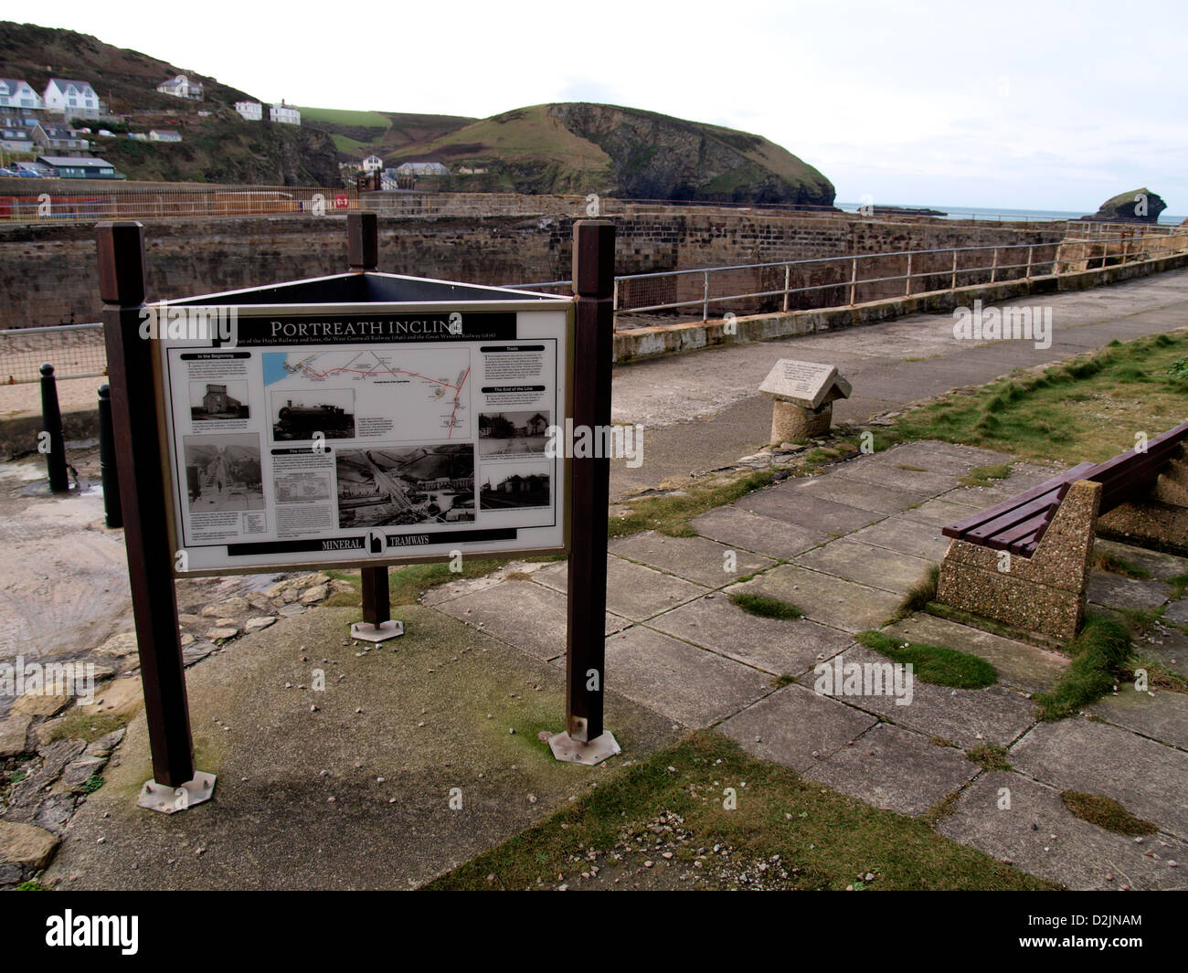 Historical information boards hi-res stock photography and images - Alamy