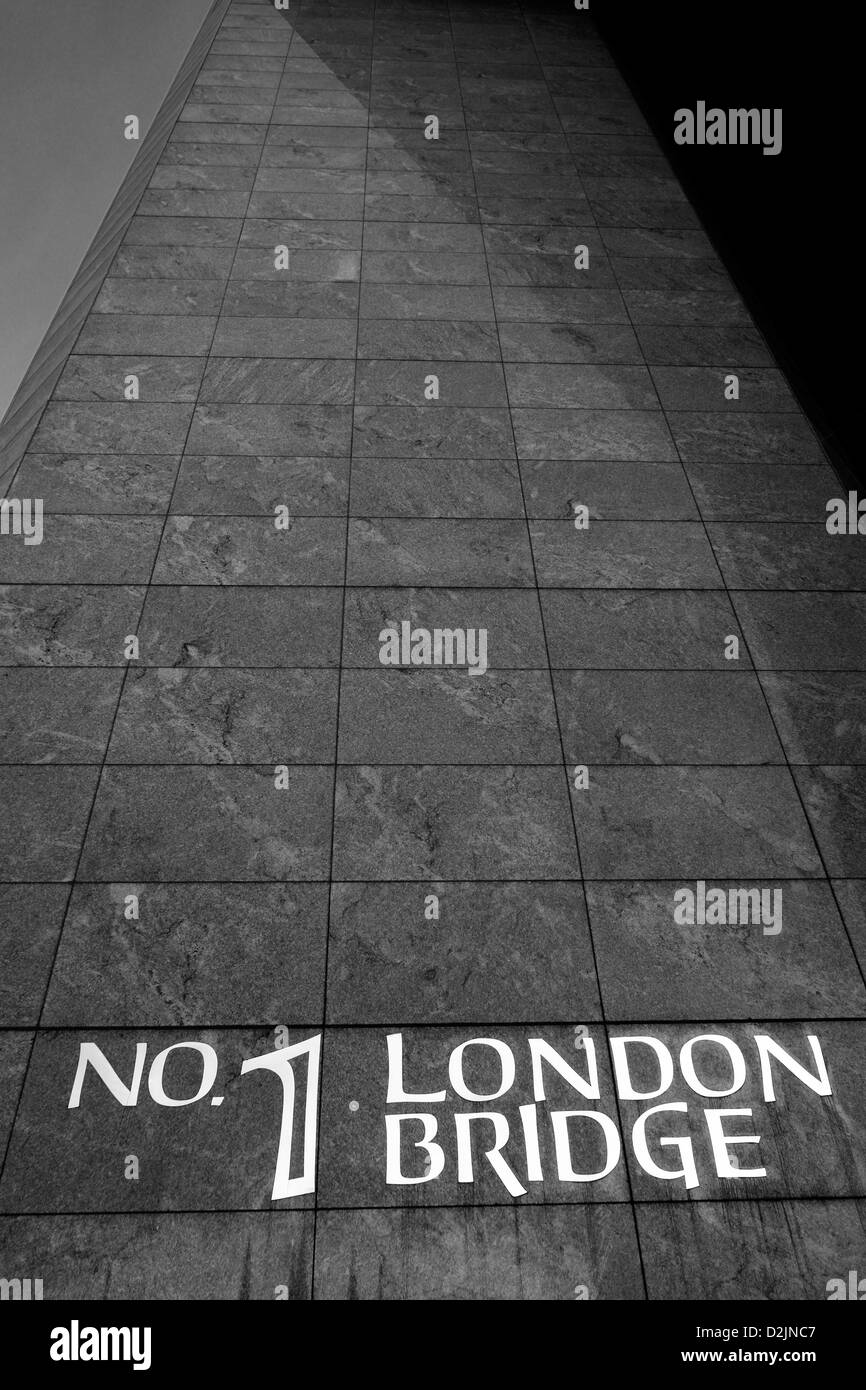 Number one london bridge hi-res stock photography and images - Alamy