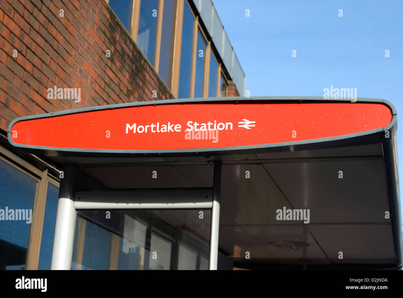 Mortlake station hi-res stock photography and images - Alamy
